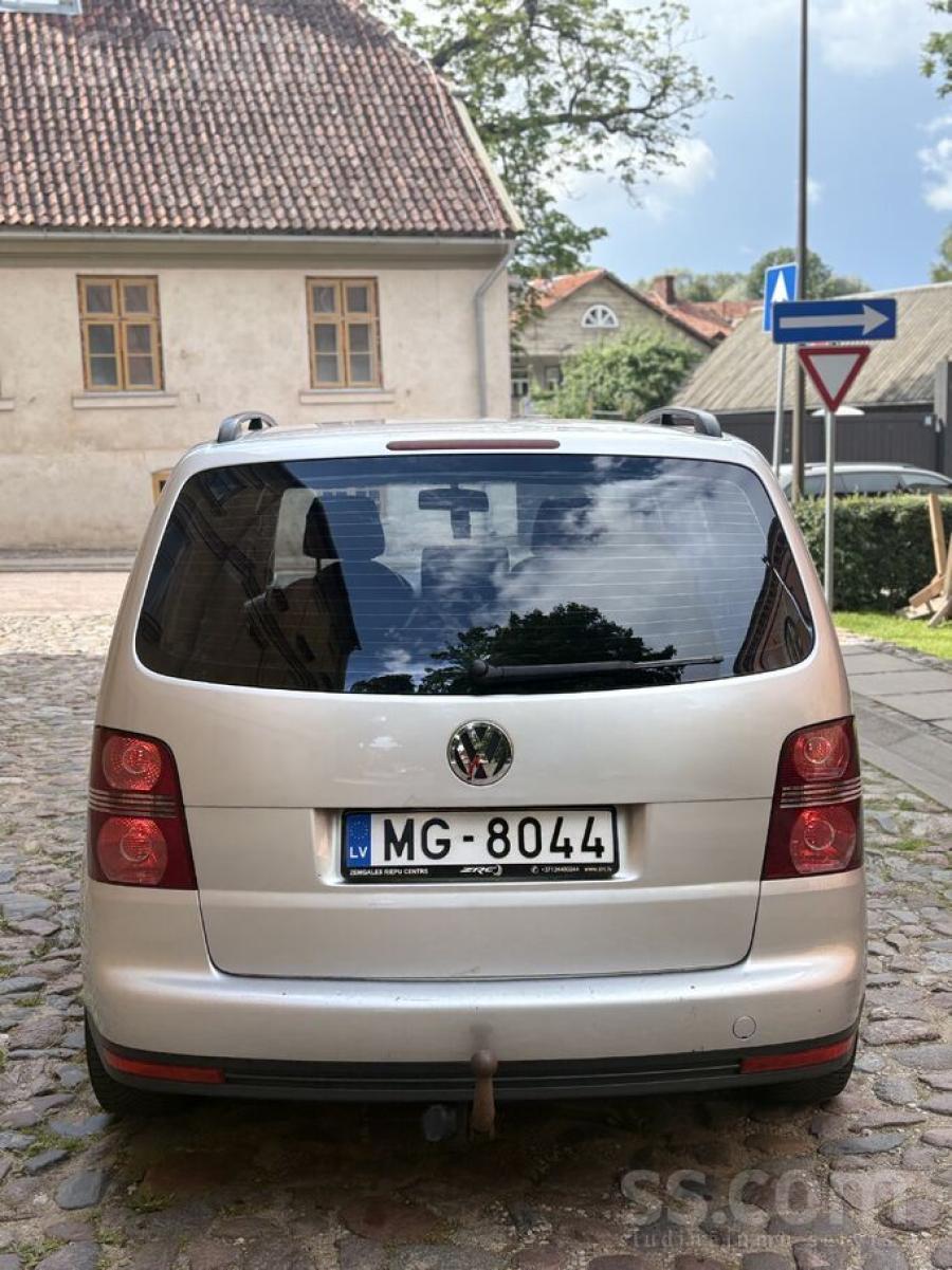Volkswagen Touran 2007 Kuldīga, ar dzinēja tilpumu 1.90 L un nobraukumu 0 tūkst. km par 2600 €, foto 12 vietnē AUTOMOTO.COM.LV