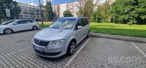 Volkswagen Touran 2007 Rīga, ar dzinēja tilpumu 1.90 L un nobraukumu 250 tūkst. km par 1800 €, foto 2 vietnē AUTOMOTO.COM.LV