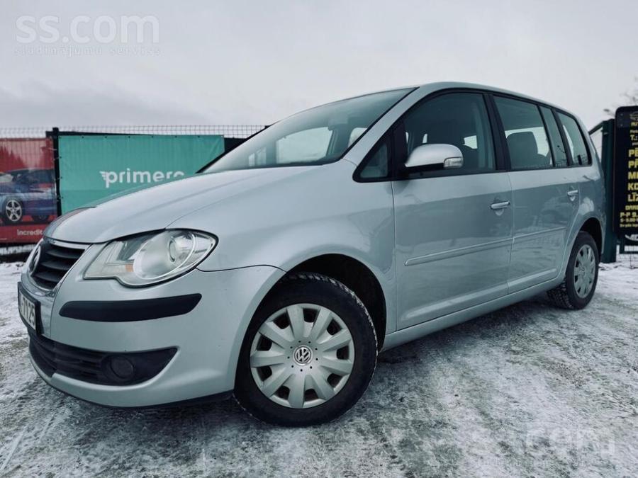 Volkswagen Touran 2007 in Cesis, with an engine capacity of 1.90 L and mileage of 0 thousand km for 1990 €, photo 4 on AUTOMOTO.COM.LV