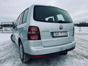 Volkswagen Touran 2007 in Cesis, with an engine capacity of 1.90 L and mileage of 0 thousand km for 1990 €, photo 7 on AUTOMOTO.COM.LV