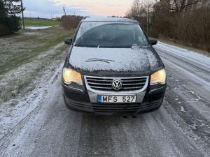 Volkswagen Touran 2007 Radviliškis, ar dzinēja tilpumu 1.90 L un nobraukumu 315 tūkst. km par 550 €, foto 2 vietnē AUTOMOTO.COM.LV