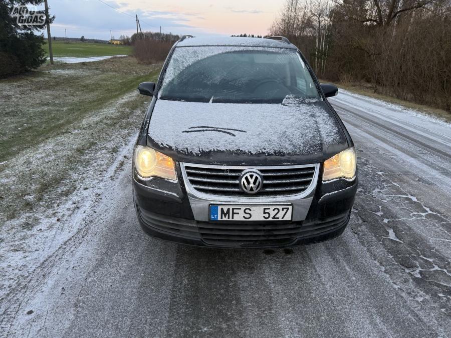 Volkswagen Touran 2007 Radviliškis, ar dzinēja tilpumu 1.90 L un nobraukumu 315 tūkst. km par 550 €, foto 2 vietnē AUTOMOTO.COM.LV