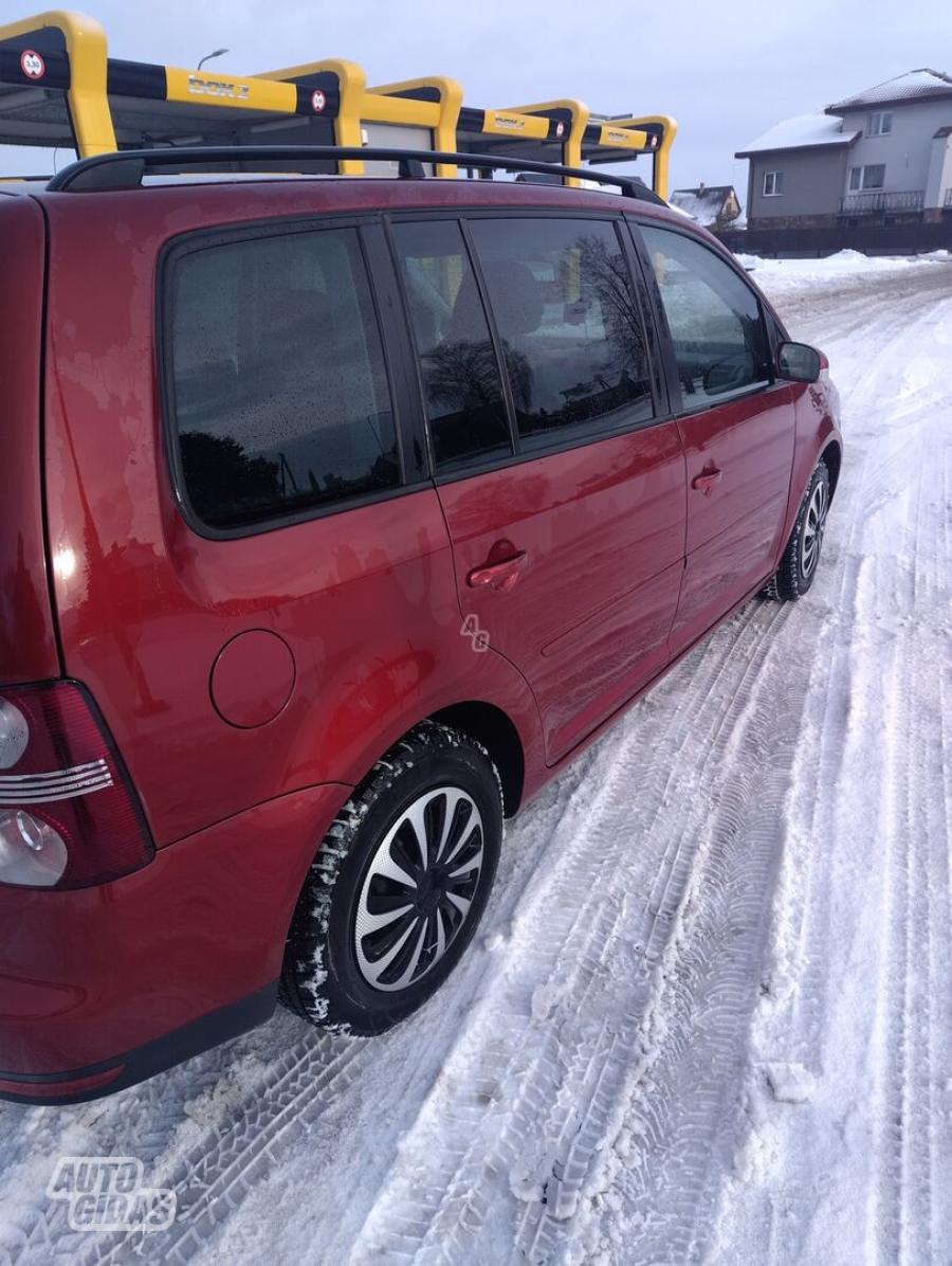 Volkswagen Touran 2007 Viļņa, ar dzinēja tilpumu 1.40 L un nobraukumu 203 tūkst. km par 2790 €, foto 4 vietnē AUTOMOTO.COM.LV