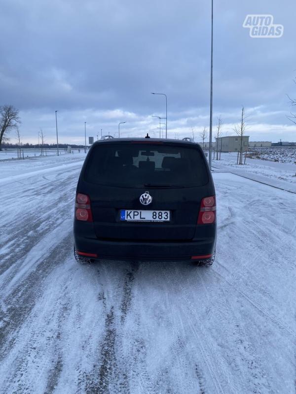 Volkswagen Touran 2007 in Marijampole, with an engine capacity of 2.00 L and mileage of 353 thousand km for 2750 €, photo 6 on AUTOMOTO.COM.LV
