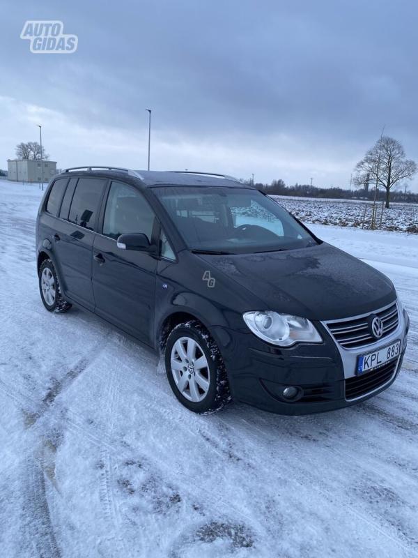 Volkswagen Touran 2007 in Marijampole, with an engine capacity of 2.00 L and mileage of 353 thousand km for 2750 €, photo 8 on AUTOMOTO.COM.LV