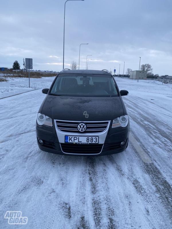 Volkswagen Touran 2007 in Marijampole, with an engine capacity of 2.00 L and mileage of 353 thousand km for 2750 €, photo 9 on AUTOMOTO.COM.LV