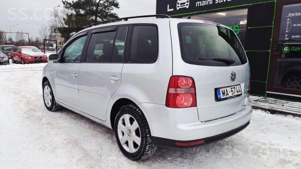 Volkswagen Touran 2007 in Riga, with an engine capacity of 1.90 L and mileage of 349 thousand km for 2800 €, photo 4 on AUTOMOTO.COM.LV