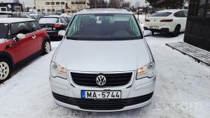 Volkswagen Touran 2007 in Riga, with an engine capacity of 1.90 L and mileage of 349 thousand km for 2800 €, photo 5 on AUTOMOTO.COM.LV