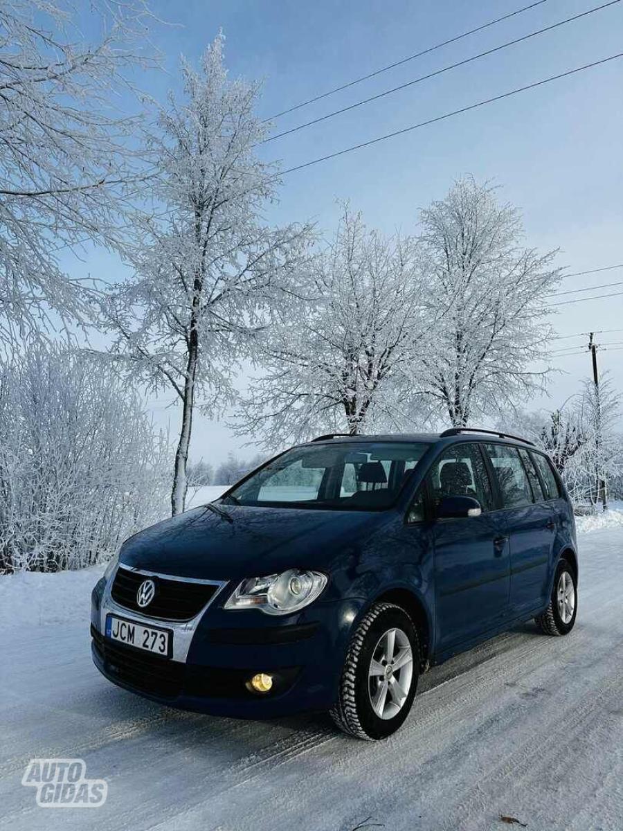 Volkswagen Touran 2007 Telšiai, ar dzinēja tilpumu 1.90 L un nobraukumu 290 tūkst. km par 1850 €, foto 2 vietnē AUTOMOTO.COM.LV