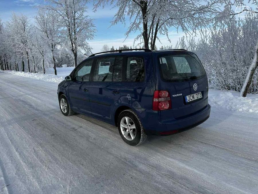 Volkswagen Touran 2007 Telšiai, ar dzinēja tilpumu 1.90 L un nobraukumu 290 tūkst. km par 1850 €, foto 6 vietnē AUTOMOTO.COM.LV
