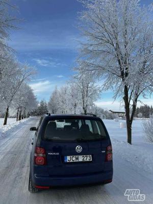 Volkswagen Touran 2007 Telšiai, ar dzinēja tilpumu 1.90 L un nobraukumu 290 tūkst. km par 1850 €, foto 7 vietnē AUTOMOTO.COM.LV