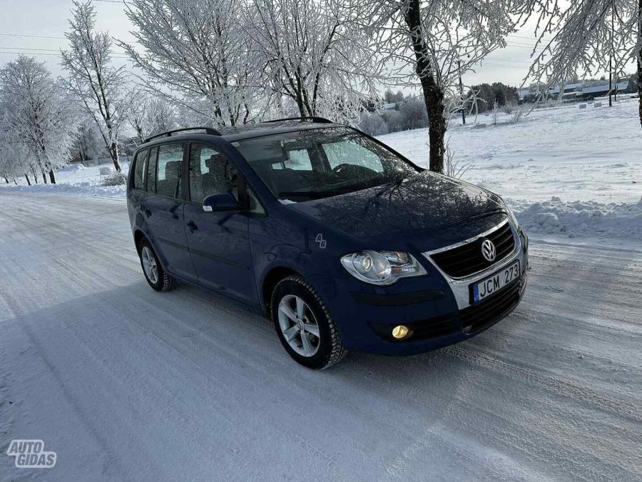 Volkswagen Touran 2007 Telšiai, ar dzinēja tilpumu 1.90 L un nobraukumu 290 tūkst. km par 1850 €, foto 9 vietnē AUTOMOTO.COM.LV