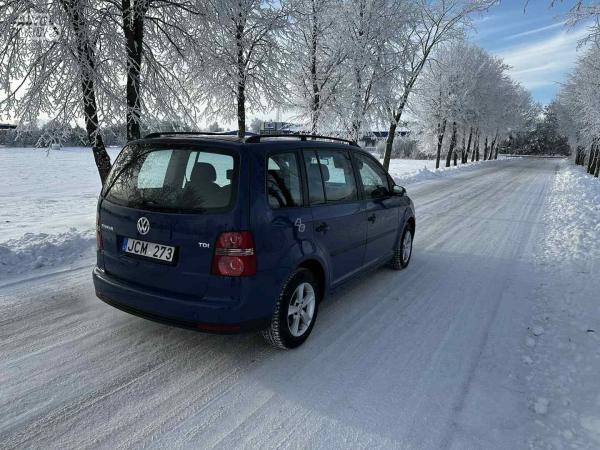 Volkswagen Touran 2007 in Telschi, with an engine capacity of 1.90 L and mileage of 290 thousand km for 1850 €, photo 10 on AUTOMOTO.COM.LV