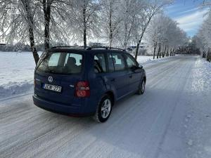 Volkswagen Touran 2007 Telšiai, ar dzinēja tilpumu 1.90 L un nobraukumu 290 tūkst. km par 1850 €, foto 10 vietnē AUTOMOTO.COM.LV