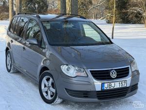 Volkswagen Touran 2007 in Kaunas, with an engine capacity of 1.90 L and mileage of 240 thousand km for 2799 €, photo 22 on AUTOMOTO.COM.LV