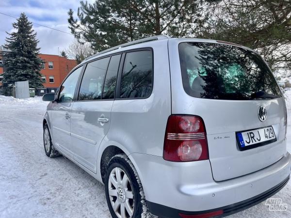 Volkswagen Touran 2007 in Kaunas, with an engine capacity of 2.00 L and mileage of 344 thousand km for 2300 €, photo 2 on AUTOMOTO.COM.LV