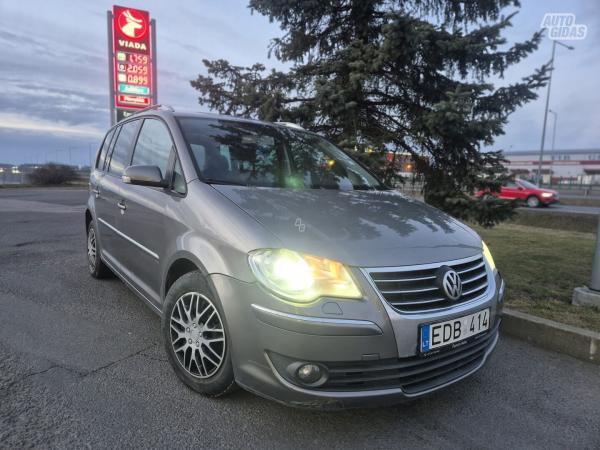 Volkswagen Touran 2007 in Kaunas, with an engine capacity of 1.90 L and mileage of 356 thousand km for 1850 €, photo 9 on AUTOMOTO.COM.LV