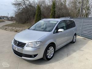 Volkswagen Touran 2007 in Kaunas, with an engine capacity of 1.90 L and mileage of 237 thousand km for 2750 €, photo  on AUTOMOTO.COM.LV