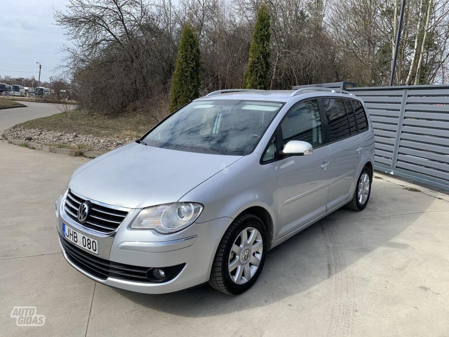 Volkswagen Touran 2007 Kauņa, ar dzinēja tilpumu 1.90 L un nobraukumu 237 tūkst. km par 2750 €, foto 1 vietnē AUTOMOTO.COM.LV