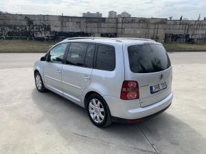 Volkswagen Touran 2007 Kauņa, ar dzinēja tilpumu 1.90 L un nobraukumu 237 tūkst. km par 2750 €, foto 3 vietnē AUTOMOTO.COM.LV