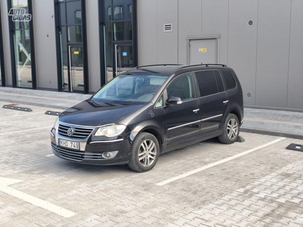 Volkswagen Touran 2007 Viļņa, ar dzinēja tilpumu 1.90 L un nobraukumu 313 tūkst. km par 2450 €, foto 1 vietnē AUTOMOTO.COM.LV