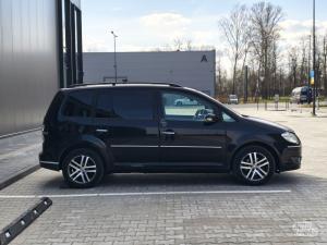 Volkswagen Touran 2007 in Vilnius, with an engine capacity of 1.90 L and mileage of 313 thousand km for 2450 €, photo 6 on AUTOMOTO.COM.LV