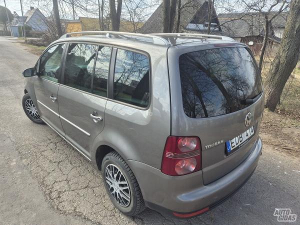 Volkswagen Touran 2007 Kauņa, ar dzinēja tilpumu 1.90 L un nobraukumu 356 tūkst. km par 1850 €, foto 4 vietnē AUTOMOTO.COM.LV