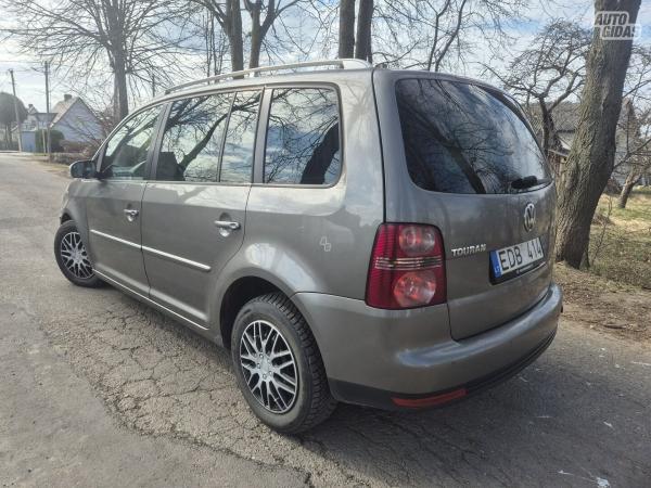 Volkswagen Touran 2007 Kauņa, ar dzinēja tilpumu 1.90 L un nobraukumu 356 tūkst. km par 1850 €, foto 6 vietnē AUTOMOTO.COM.LV