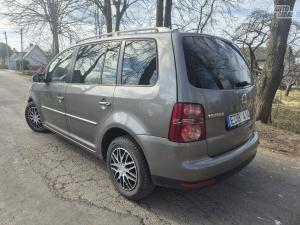 Volkswagen Touran 2007 in Kaunas, with an engine capacity of 1.90 L and mileage of 356 thousand km for 1850 €, photo 7 on AUTOMOTO.COM.LV