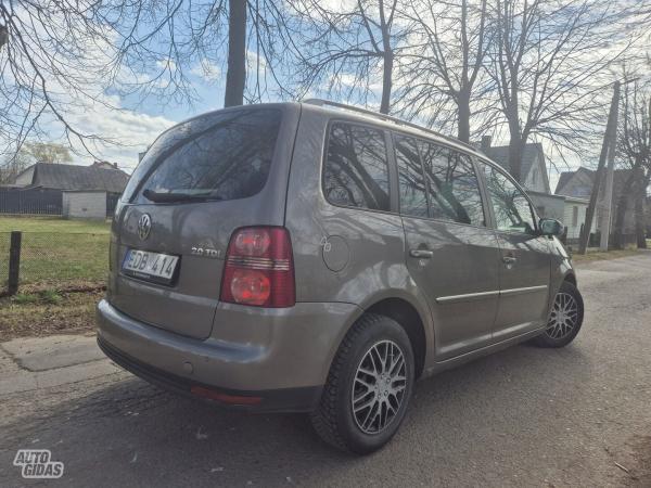 Volkswagen Touran 2007 Kauņa, ar dzinēja tilpumu 1.90 L un nobraukumu 356 tūkst. km par 1850 €, foto 7 vietnē AUTOMOTO.COM.LV