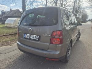 Volkswagen Touran 2007 in Kaunas, with an engine capacity of 1.90 L and mileage of 356 thousand km for 1850 €, photo 9 on AUTOMOTO.COM.LV