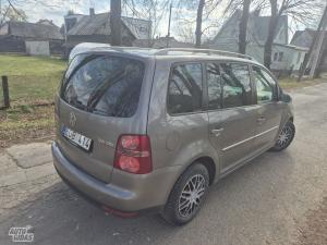 Volkswagen Touran 2007 in Kaunas, with an engine capacity of 1.90 L and mileage of 356 thousand km for 1850 €, photo 10 on AUTOMOTO.COM.LV