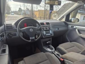 Volkswagen Touran 2007 in Kaunas, with an engine capacity of 1.90 L and mileage of 356 thousand km for 1850 €, photo 21 on AUTOMOTO.COM.LV