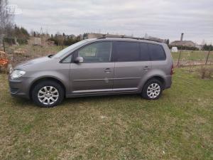 Volkswagen Touran 2007 Telšiai, ar dzinēja tilpumu 2.00 L un nobraukumu 300 tūkst. km par 1500 €, foto  vietnē AUTOMOTO.COM.LV