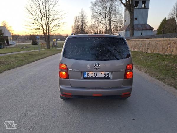 Volkswagen Touran 2007 Telšiai, ar dzinēja tilpumu 2.00 L un nobraukumu 300 tūkst. km par 1500 €, foto 5 vietnē AUTOMOTO.COM.LV