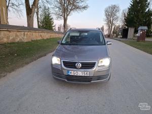 Volkswagen Touran 2007 Telšiai, ar dzinēja tilpumu 2.00 L un nobraukumu 300 tūkst. km par 1500 €, foto 9 vietnē AUTOMOTO.COM.LV