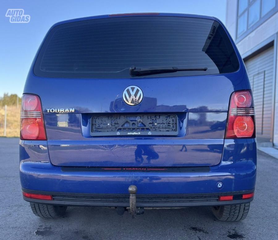 Volkswagen Touran 2007 Kretinga, ar dzinēja tilpumu 1.40 L un nobraukumu 296 tūkst. km par 2200 €, foto 6 vietnē AUTOMOTO.COM.LV