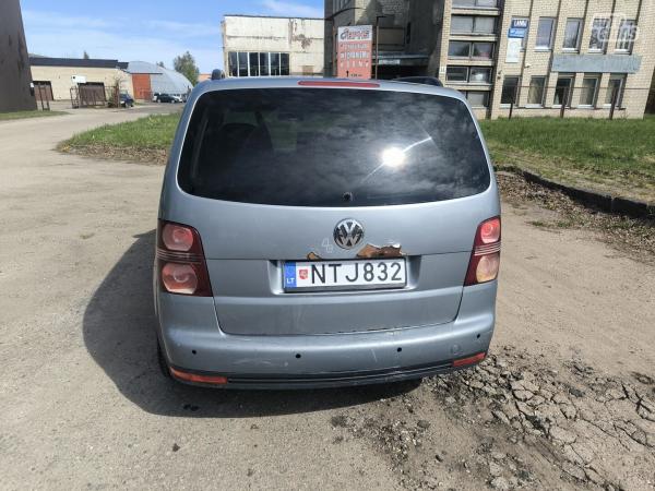 Фольксваген Туран 2007 в Тельшяй, объемом двигателя 2.00 л и пробегом 510 тыс. км за 900 €, фото 3 на AUTOMOTO.COM.LV