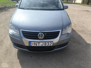 Volkswagen Touran 2007 Telšiai, ar dzinēja tilpumu 2.00 L un nobraukumu 510 tūkst. km par 900 €, foto 8 vietnē AUTOMOTO.COM.LV