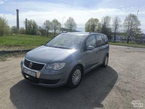 Volkswagen Touran 2007 Telšiai, ar dzinēja tilpumu 2.00 L un nobraukumu 510 tūkst. km par 900 €, foto  vietnē AUTOMOTO.COM.LV