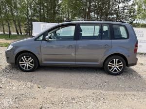 Volkswagen Touran 2007 in Vilnius, with an engine capacity of 2.00 L and mileage of 292 thousand km for 1400 €, photo 5 on AUTOMOTO.COM.LV