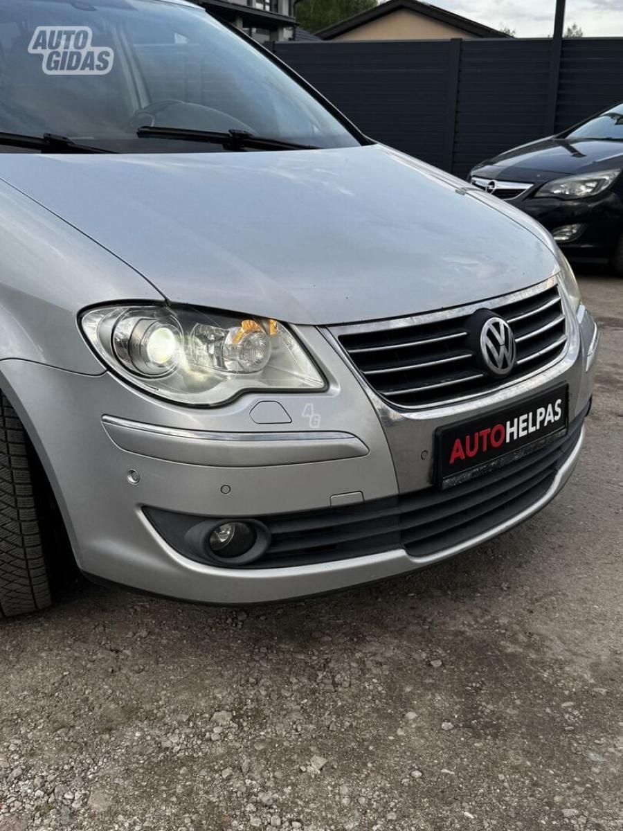 Volkswagen Touran 2007 Klaipėda, ar dzinēja tilpumu 2.00 L un nobraukumu 277 tūkst. km par 2999 €, foto 3 vietnē AUTOMOTO.COM.LV