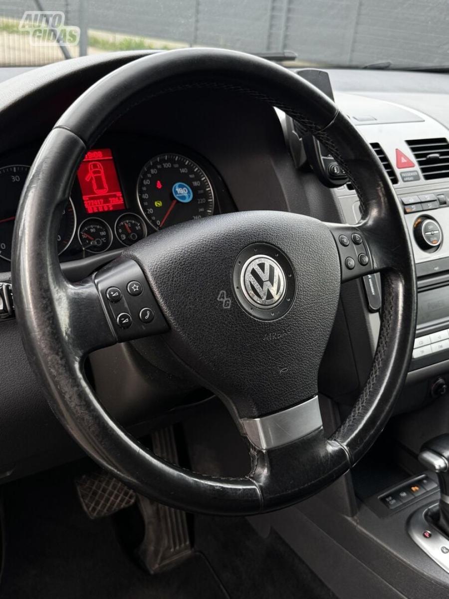 Volkswagen Touran 2007 Klaipėda, ar dzinēja tilpumu 2.00 L un nobraukumu 277 tūkst. km par 2999 €, foto 11 vietnē AUTOMOTO.COM.LV