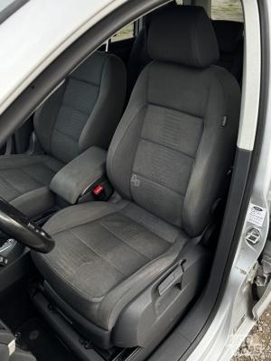 Volkswagen Touran 2007 Klaipėda, ar dzinēja tilpumu 2.00 L un nobraukumu 277 tūkst. km par 2999 €, foto 13 vietnē AUTOMOTO.COM.LV