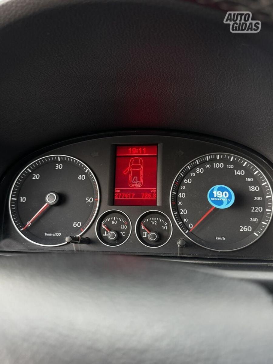 Volkswagen Touran 2007 Klaipėda, ar dzinēja tilpumu 2.00 L un nobraukumu 277 tūkst. km par 2999 €, foto 19 vietnē AUTOMOTO.COM.LV