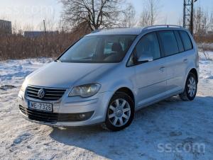 Volkswagen Touran 2007 Rīga, ar dzinēja tilpumu 2.00 L un nobraukumu 274 tūkst. km par 2500 €, foto  vietnē AUTOMOTO.COM.LV