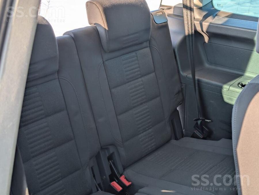 Volkswagen Touran 2007 Rīga, ar dzinēja tilpumu 2.00 L un nobraukumu 274 tūkst. km par 2500 €, foto 16 vietnē AUTOMOTO.COM.LV