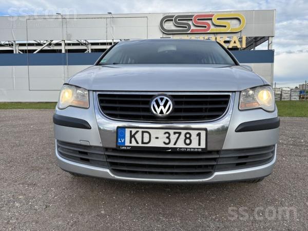 Volkswagen Touran 2007 Daugavpils, ar dzinēja tilpumu 1.90 L un nobraukumu 344 tūkst. km par 2400 €, foto 8 vietnē AUTOMOTO.COM.LV