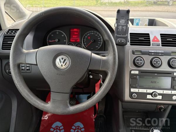 Volkswagen Touran 2007 Daugavpils, ar dzinēja tilpumu 1.90 L un nobraukumu 344 tūkst. km par 2400 €, foto 10 vietnē AUTOMOTO.COM.LV