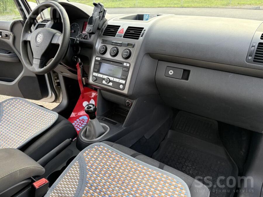 Фольксваген Туран 2007 в Даугавпилс, объемом двигателя 1.90 л и пробегом 344 тыс. км за 2400 €, фото 25 на AUTOMOTO.COM.LV